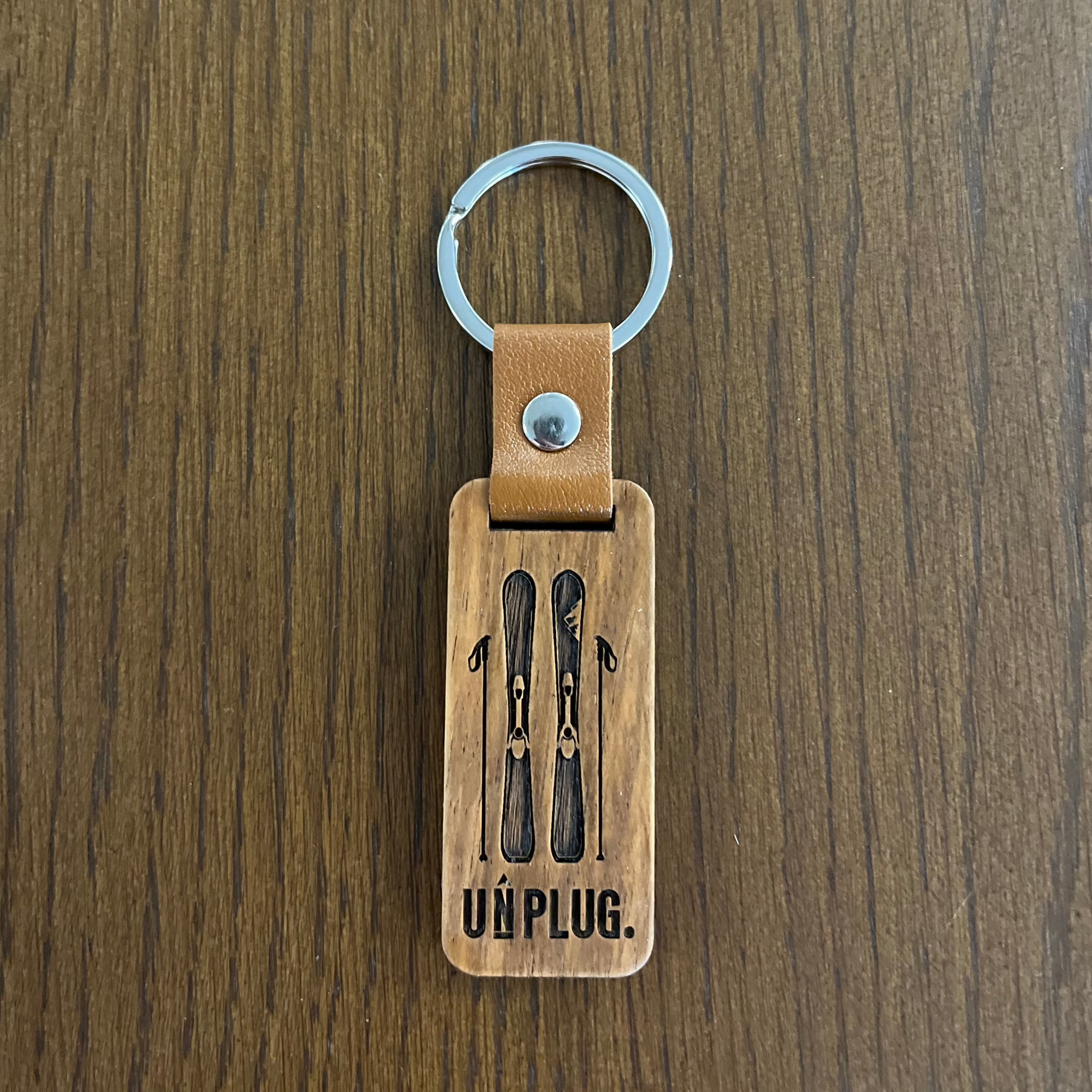 Skiing Wooden Keychain – Life Unplugged